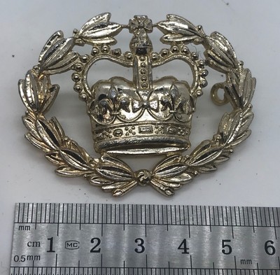 A nice British Army Quartermaster Sergeants sleeve badge with rear lugs ...