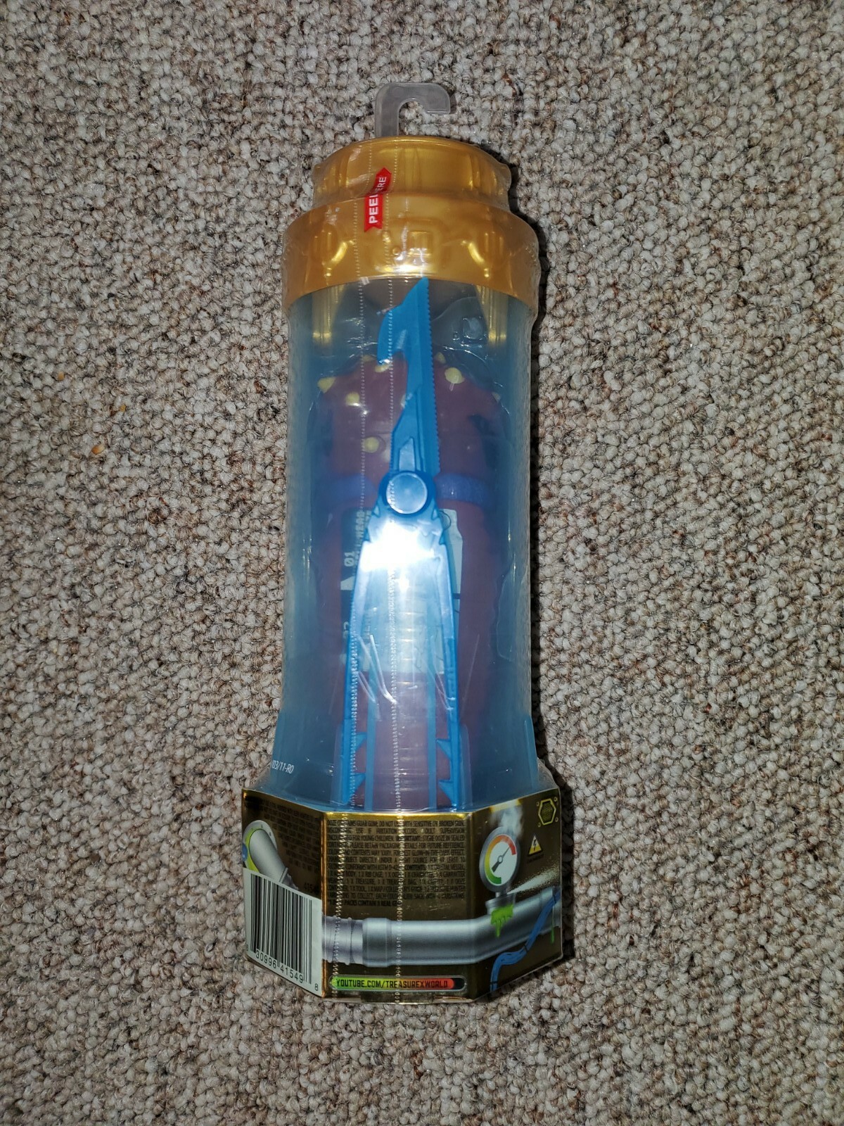 Treasure+X+Alien+Hunters+Glow+In+The+Dark+Figure+%2841549%29 for sale ...