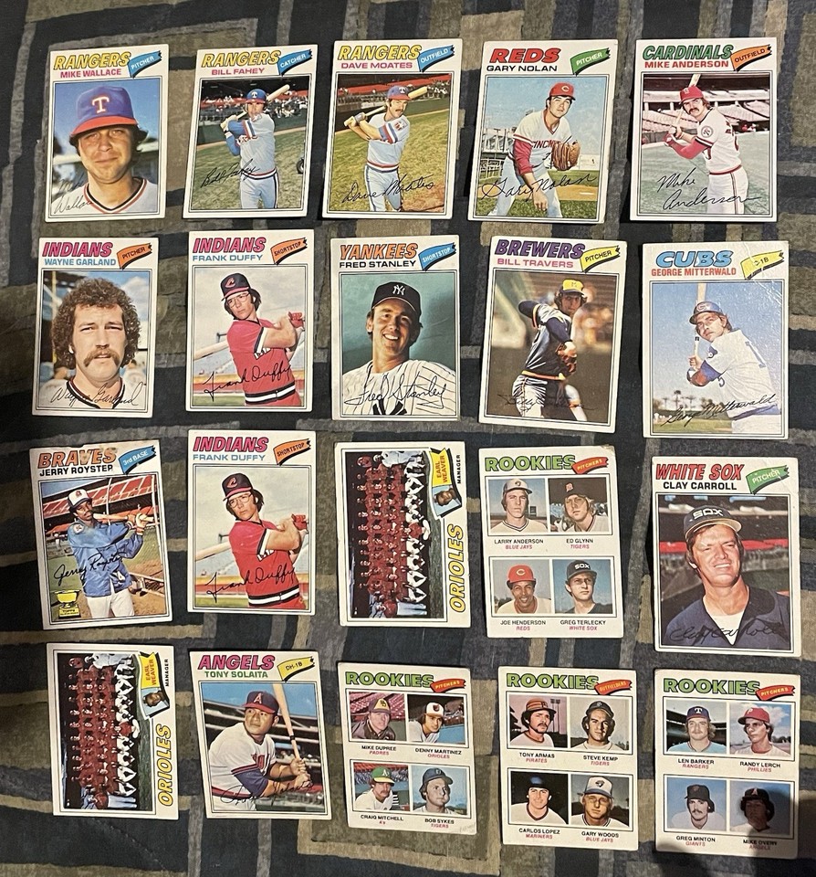 Lot Of Over 350 1977 Topps Baseball Cards | eBay