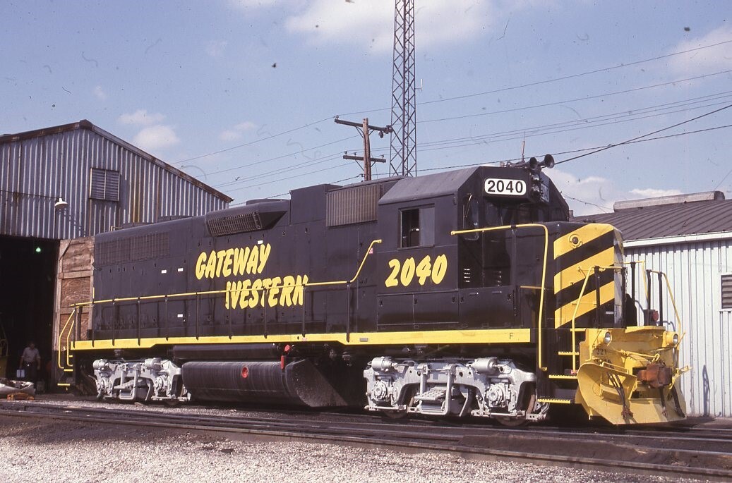 GATEWAY WESTERN Railroad Train Locomotive 2040 E ST LOUIS IL 1996 Photo ...