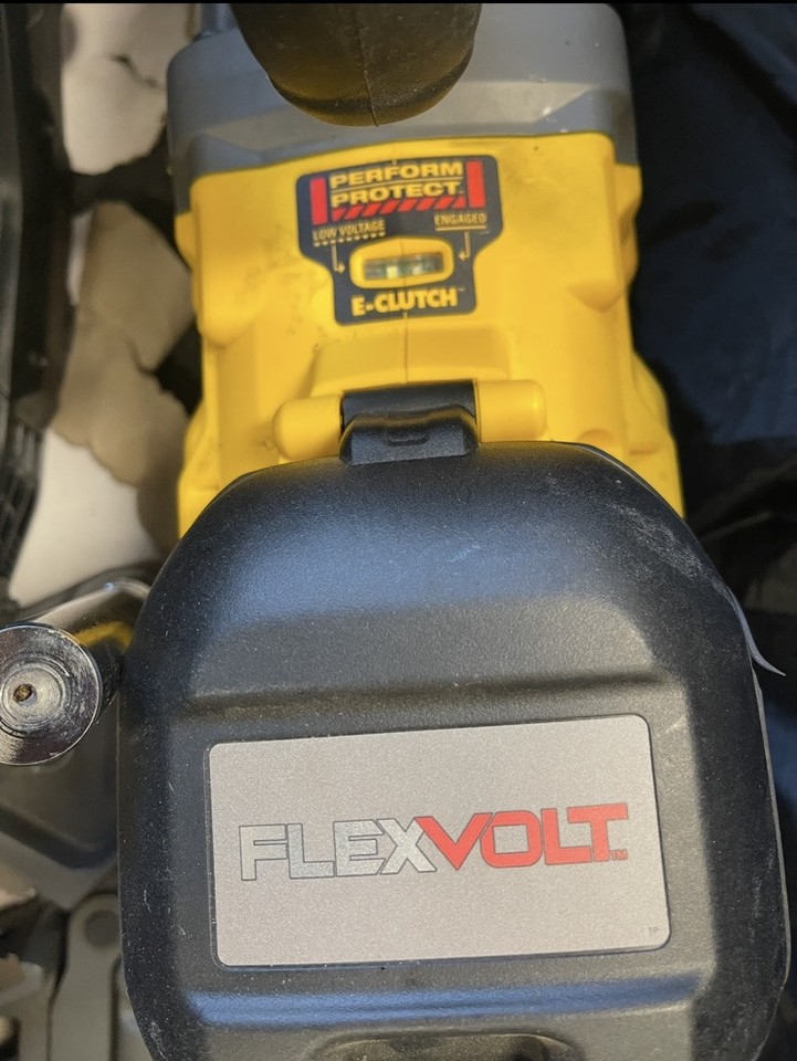 DEWALT DCE700 Flexvolt 60V Max Cordless 2” Pipe Threader With 6 Die Kit ...
