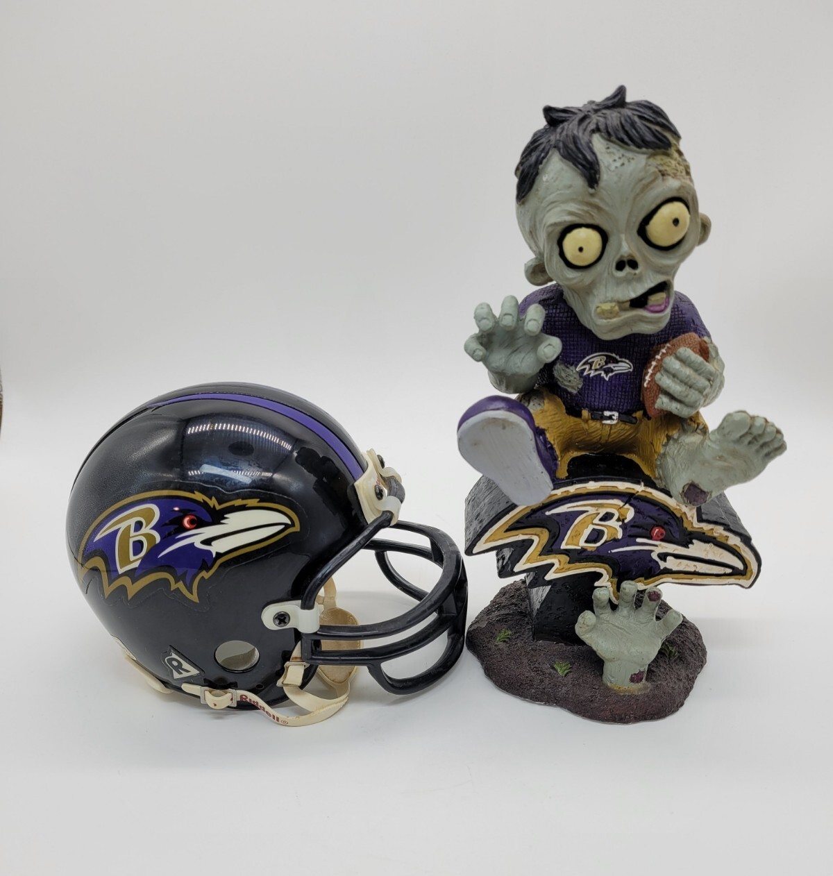 NFL Baltimore Ravens Riddell Mini Helmet 1995 And Baltimore Ravens ...