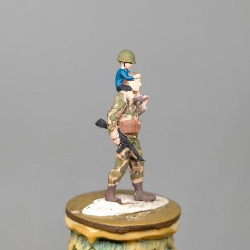 New Miniature Figure Soldier Army with Kids Scale HO 1:87 NO PREISER | eBay