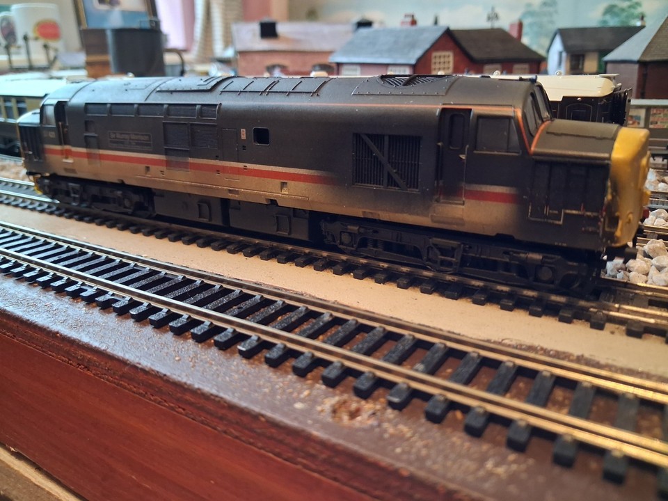 Weathered Vi Trains Class 37 Sir Murray Morrison | eBay UK