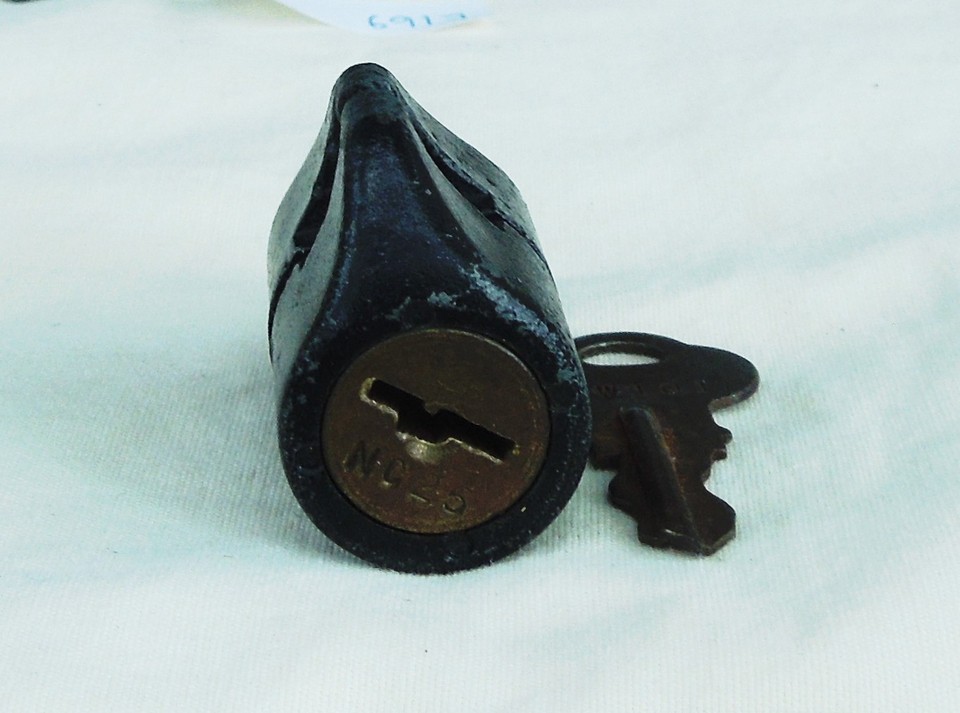 Northwestern Vending Machine NC 25 Lock and Key | eBay