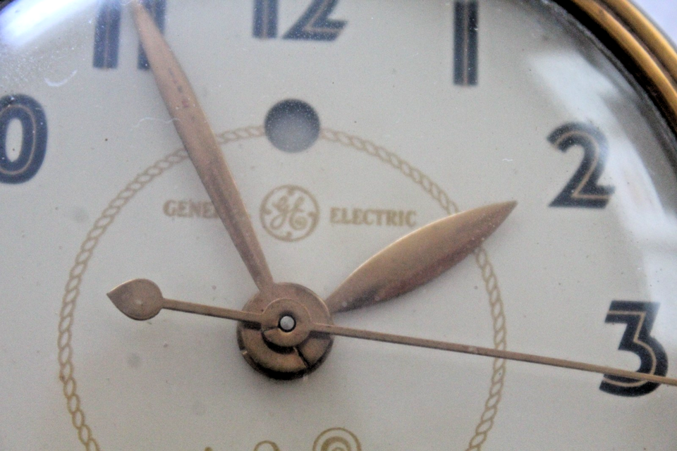 1950s/60s General Electric Table/Television Clock Movement 4" Face ...