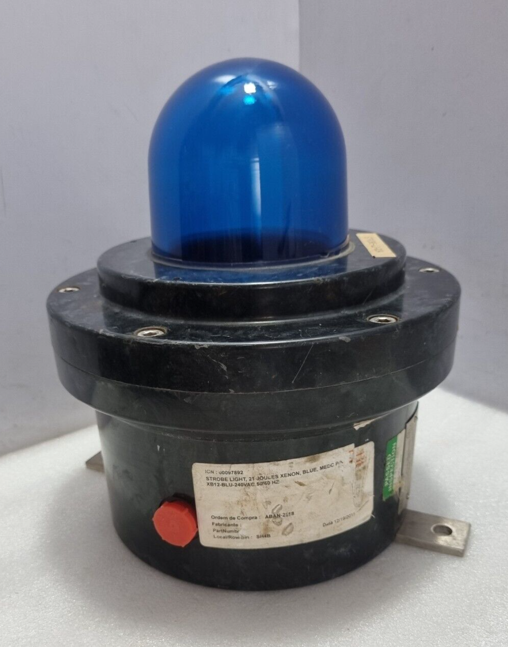 MEDC XB12UL24006BYBNNNN Strobe Light Blue XB12-BLU-240VAC | eBay