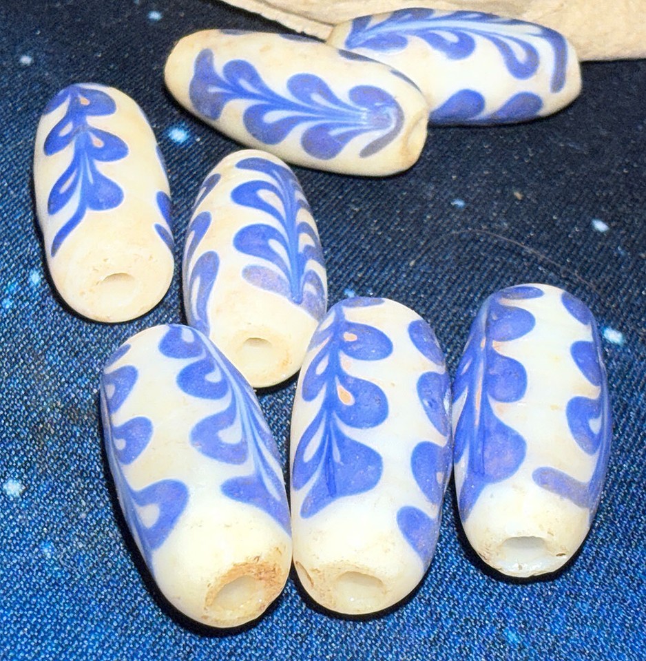 (1) EARLY Huron Indian "Blanket" bead or Blue Delft Trade Bead Early ...