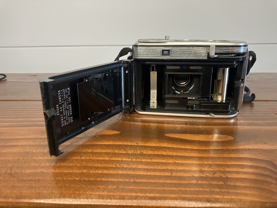 VINTAGE 1950s KODAK SIGNET 40 CAMERA UNTESTED | eBay