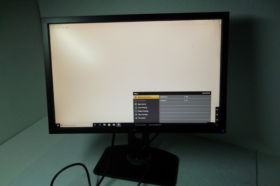 Dell E2210 22" Widescreen Monitor VGA DVI 1920x1080 Swivel E2210Hc ...