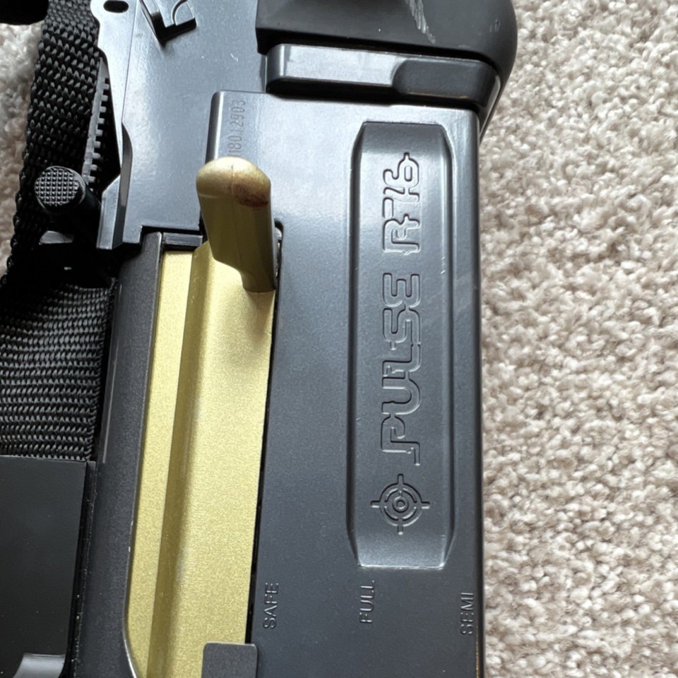 Crosman Pulse R76 Electric Airsoft Rifle Battery Charger Magazine ...