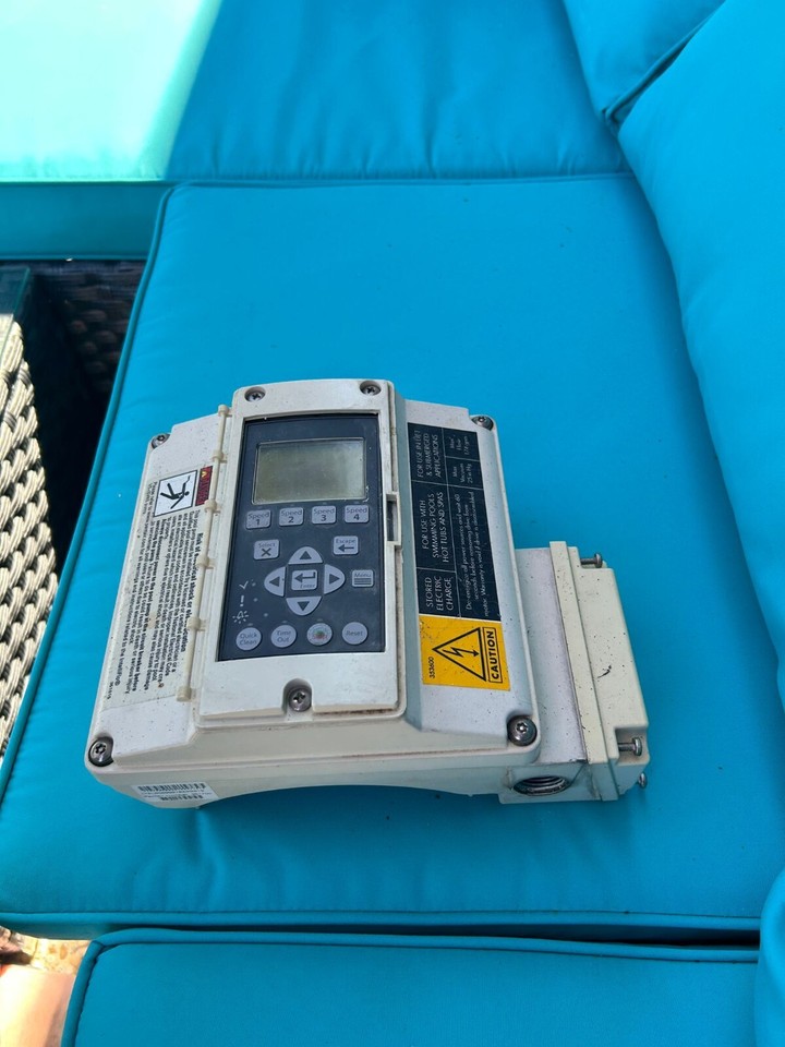 Pentair IntelliFlo 2 VS Drive And Control Panel. MODEL353600. FOR PARTS ...