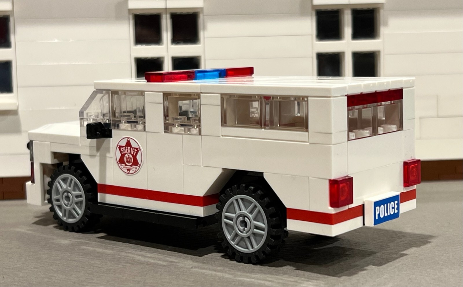 Custom LEGO Police- Sheriff's Dept SUV with Deputy Minifigure (lot 703 ...