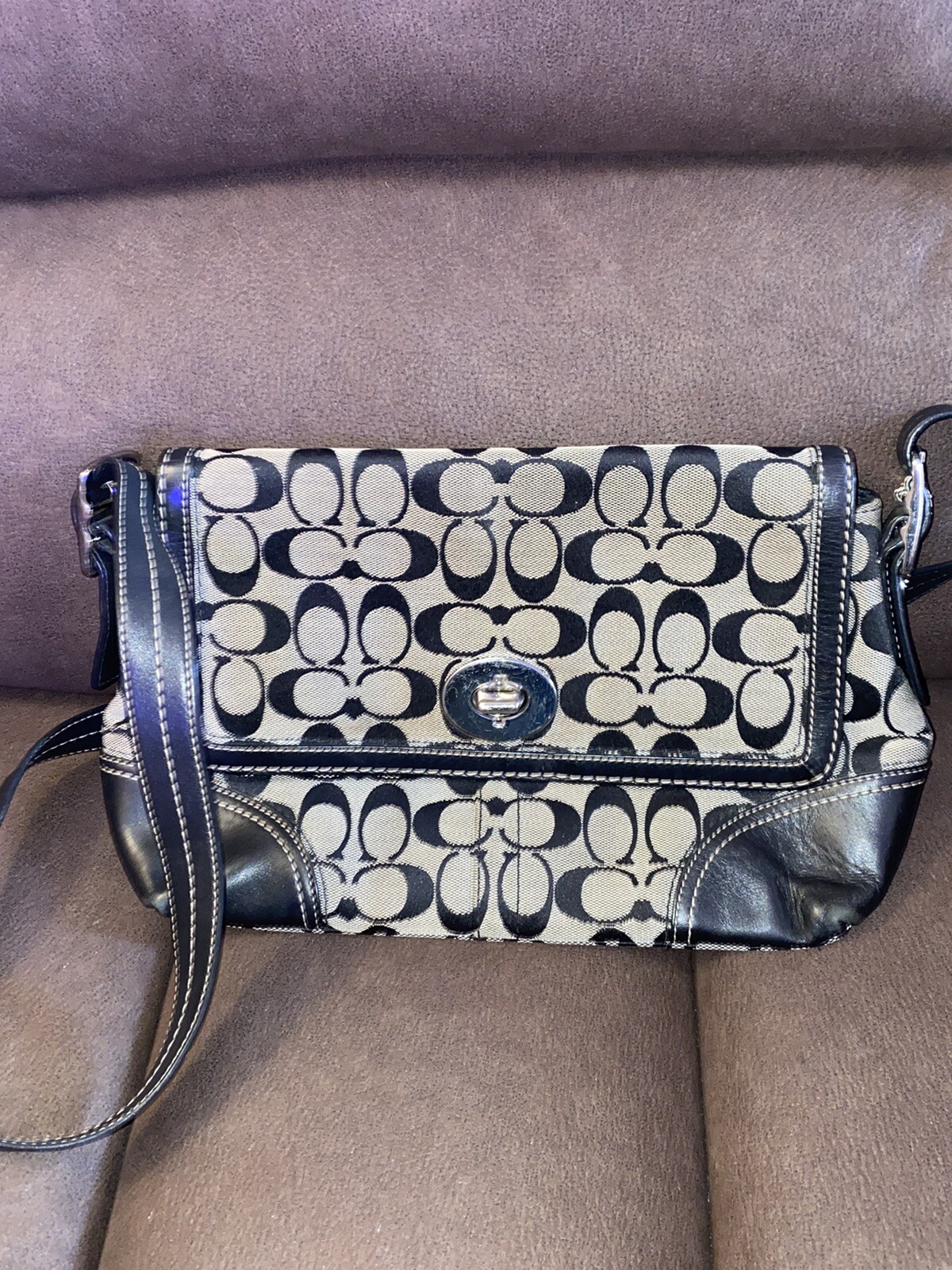 Coach black leather pattern material hand bag - Gem