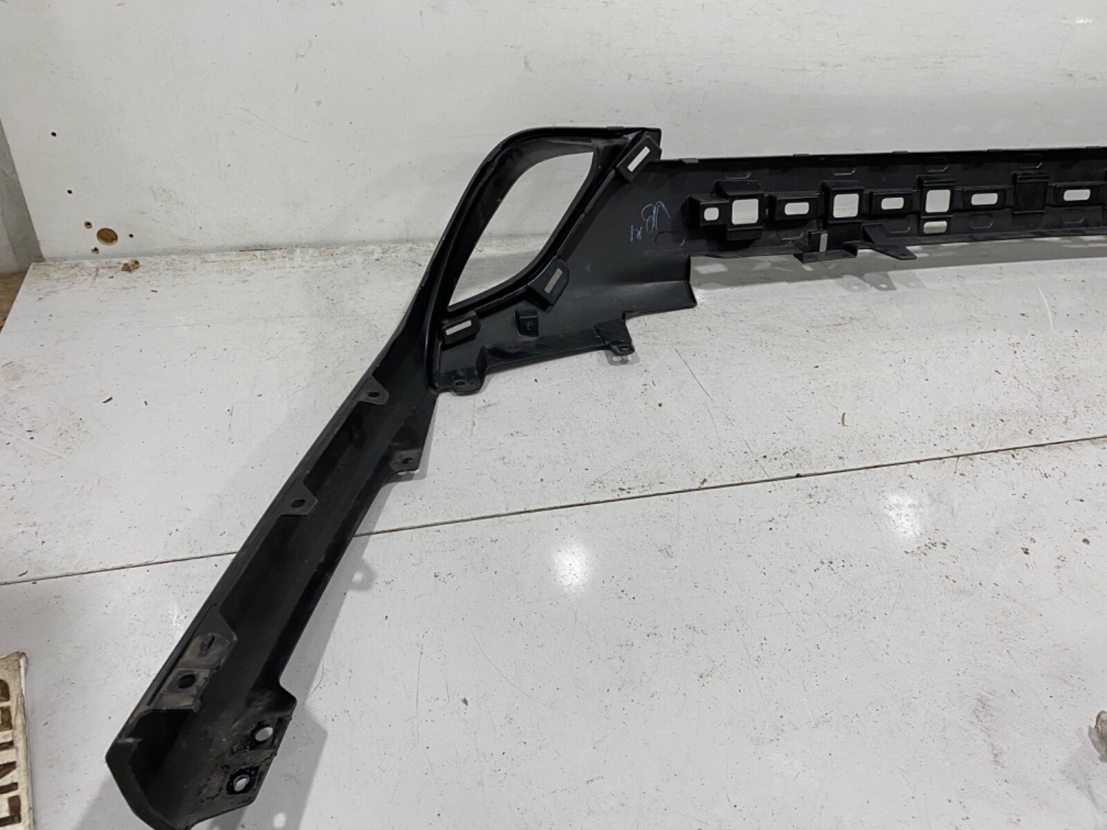 OEM 2020-2021 Toyota Highlander Rear Lower Bumper Cover 52169-0E110 | eBay