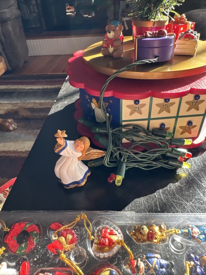 1996 Avon Christmas Is Coming Musical Advent Christmas Tree Calendar ...