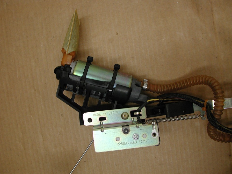 HARLEY DAVIDSON Electra Street Road Glide 03-07 OEM 75126-06A Fuel Pump ...