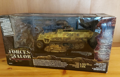 Forces of Valor 1:32 German Sd.Kfz.251/1 Normandy 1944 in Box | eBay.de