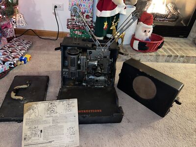 Vintage Victor 16mm Cine-Projector Animatograph Model 40 & Speaker Set ...