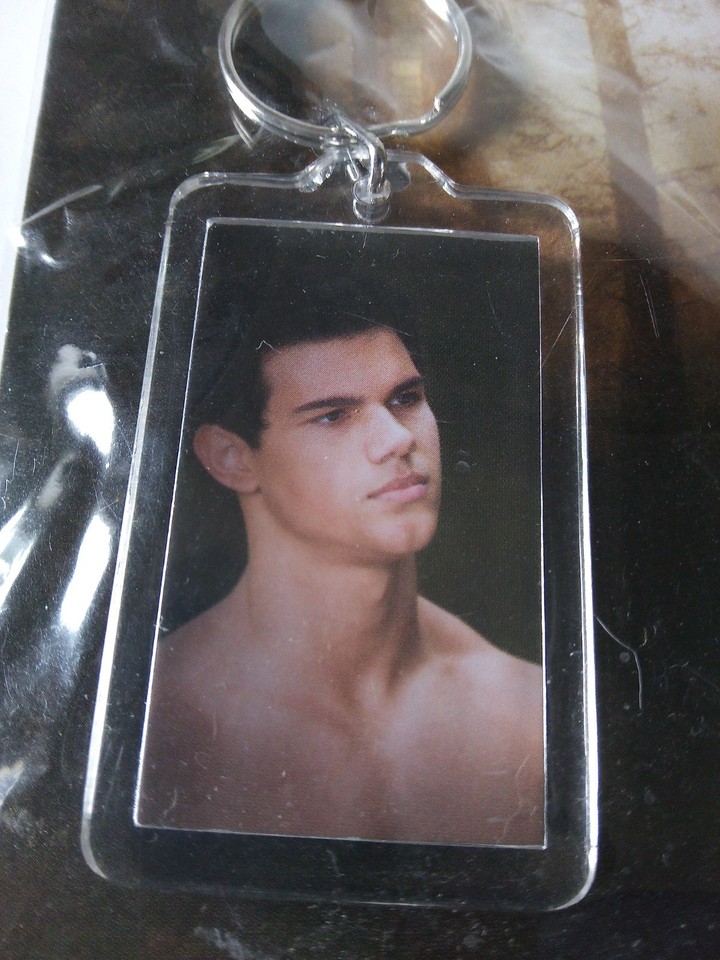 Twilight Saga New Moon Neca Jacob Key Rings (Set of 2) New | eBay