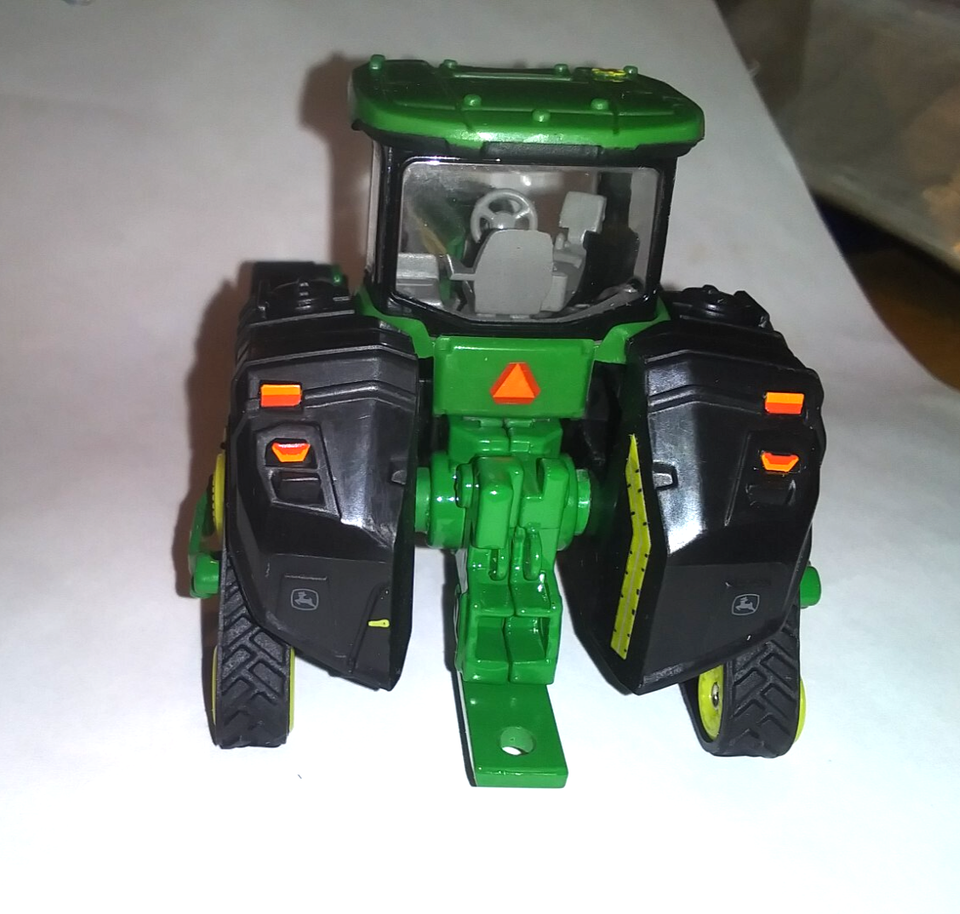 8RX 410 John Deere Tracked Tractor with FLUID TANKS, 1:64 ERTL, NEW No ...