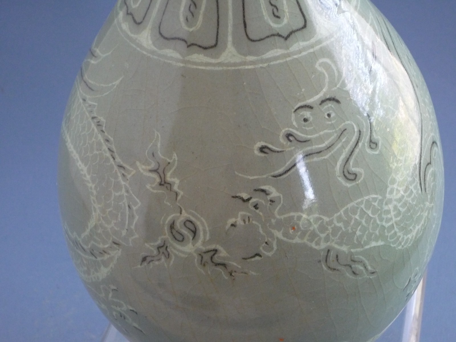 Korean Koryo Dynasty 13th to14th century Dragon Pattern vase | eBay