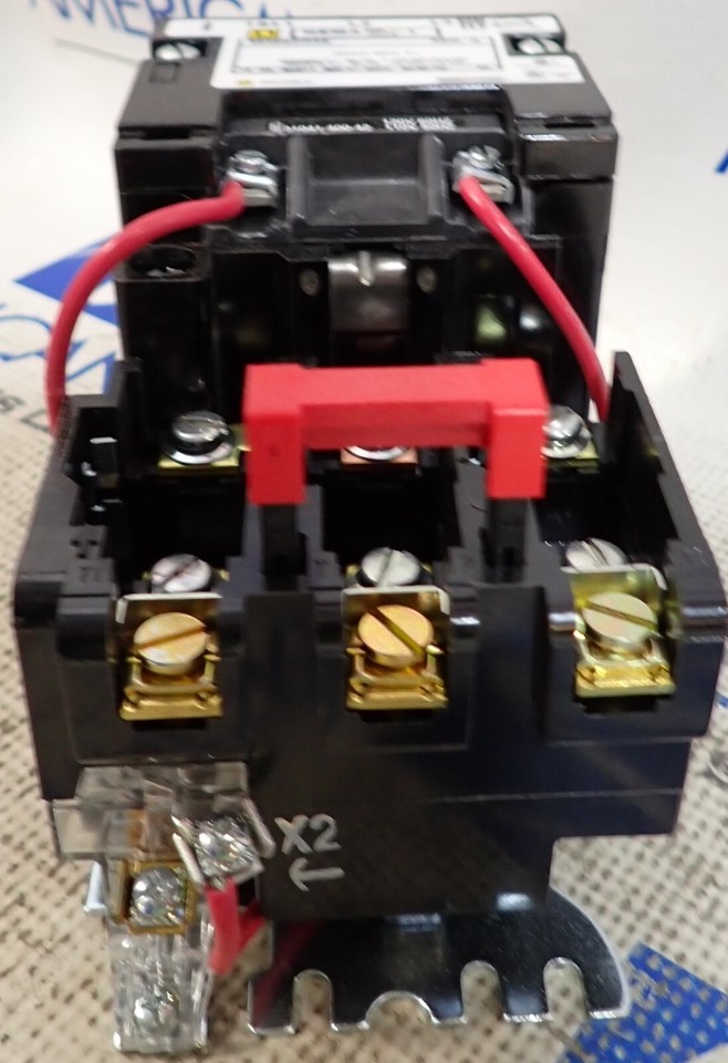 NEW Square D AC Magnetic NEMA Size 1 Starter 8536SC03V02S 120V 60Hz 3 ...