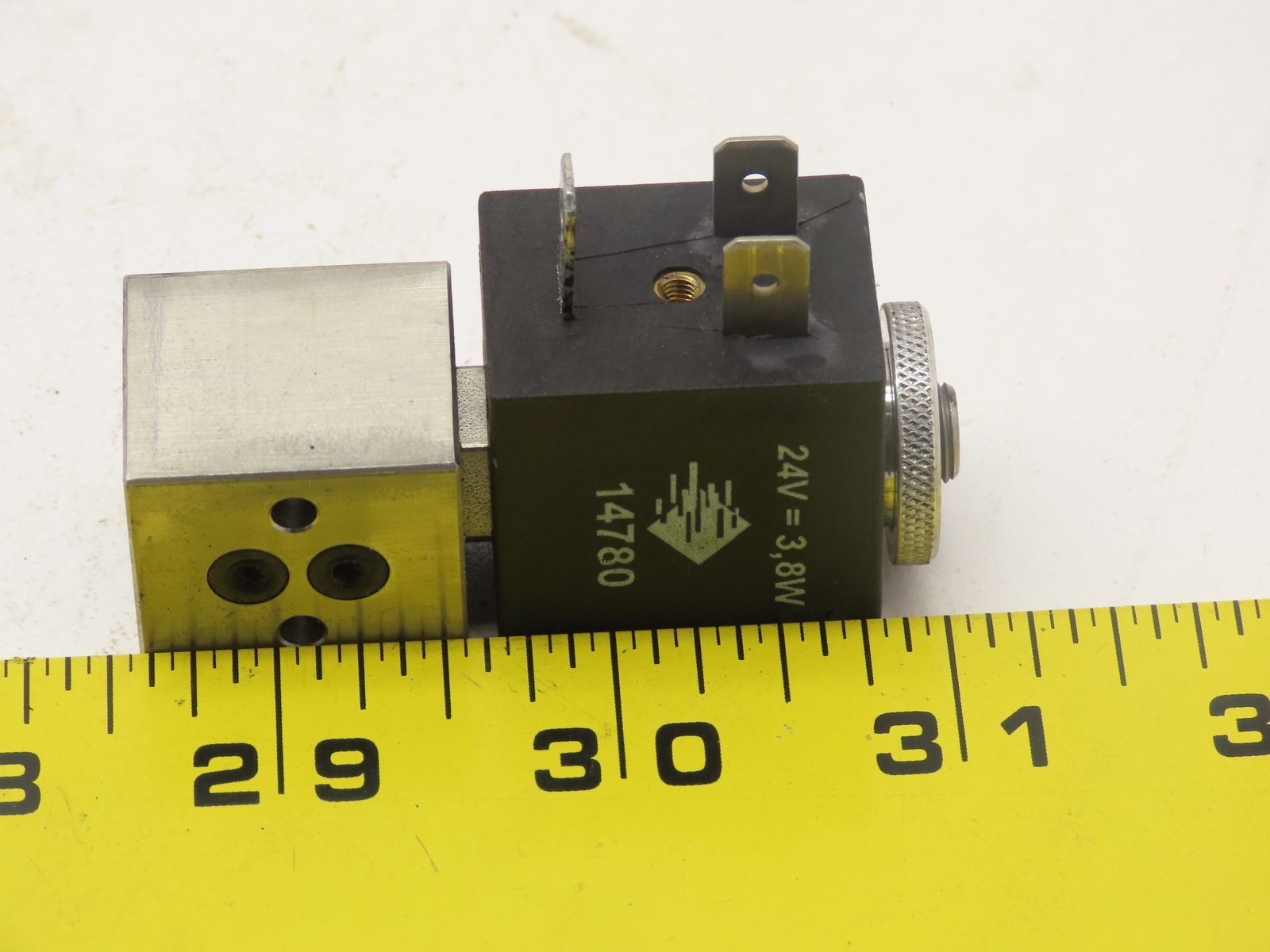 Fluid Automation Systems 14780 09-211H-04-45 Solenoid Valve F09041 24V ...