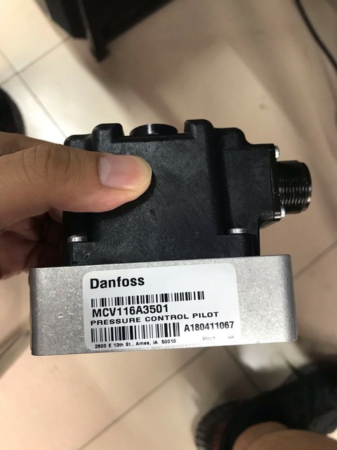 Danfoss MCV116A3501 Hydraulic Pressure Control Pilot Valve Sauer for ...