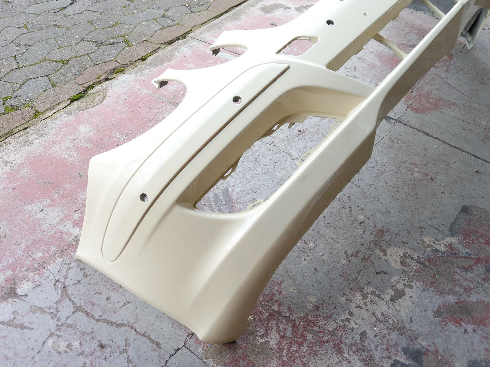 Stoßstange Mercedes-Benz E-Klasse W211 Facelift 623 Hellelfenbein ...