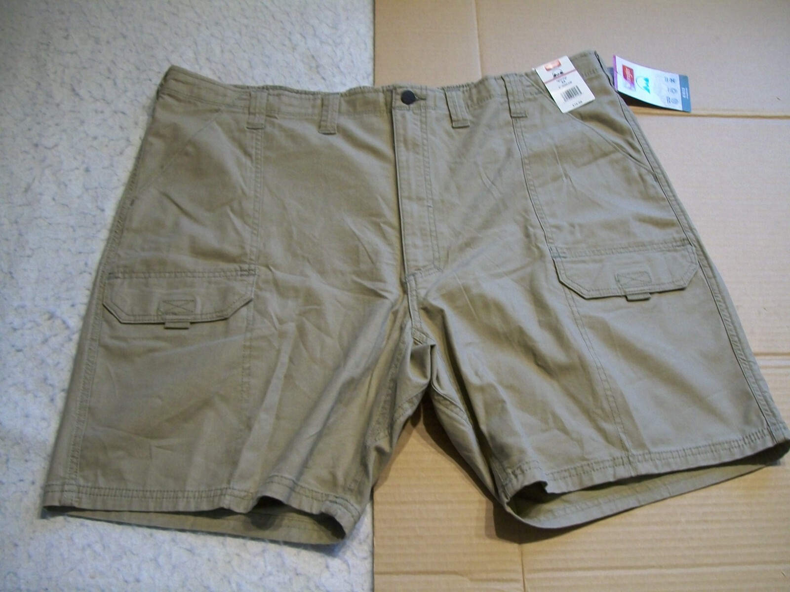 Wrangler Mens 44x8 (Actual 45x8) "Hiker" Tan Cargo Stretch Shorts --NWT ...