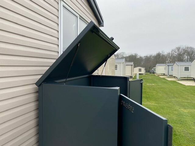STATIC CARAVAN STORAGE SHED MADE FROM ALUMINIUM AND STAINLESS MATERIALS ...