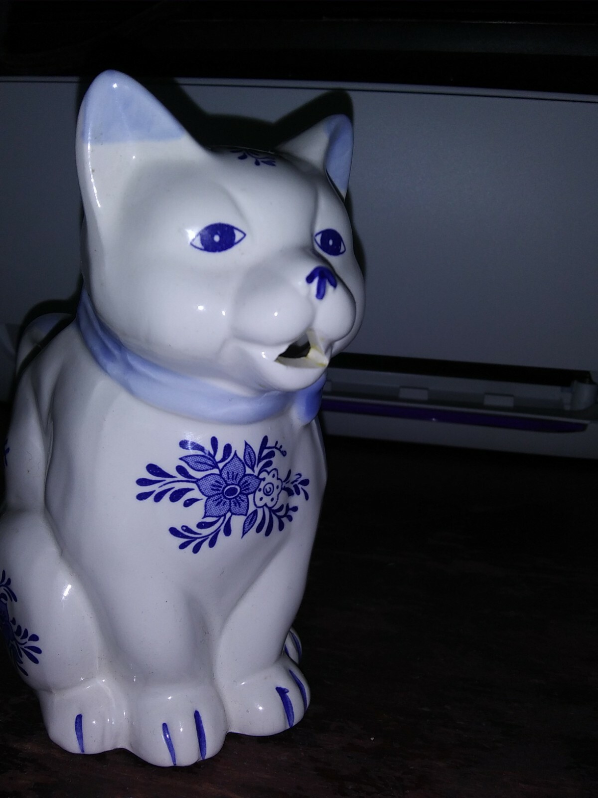 Vintage Cat Pitcher Creamer Ceramic White Kitten Figurine Blue Floral ...