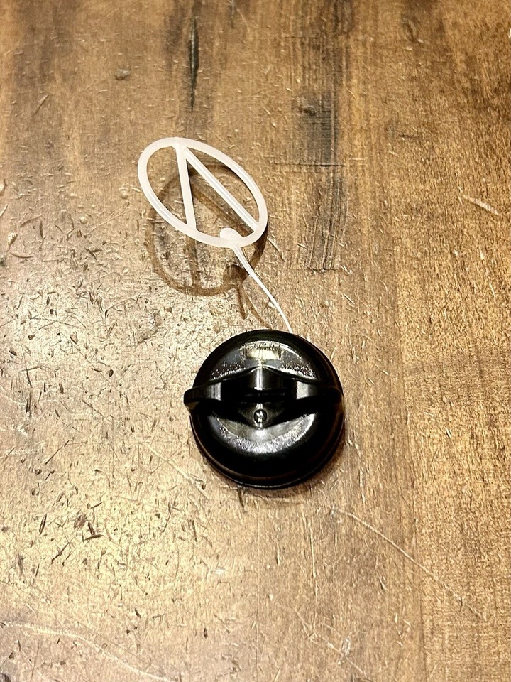 ECHO Oil Cap CS-271T CS-310 CS-330T CS-352 CS-355T P021005581 Genuine ...