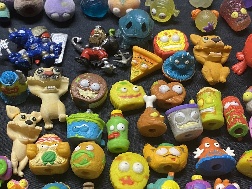 The Ugglys Pet Shop Dog Wash Truck & Grossery Gang Mini Monster Trash ...