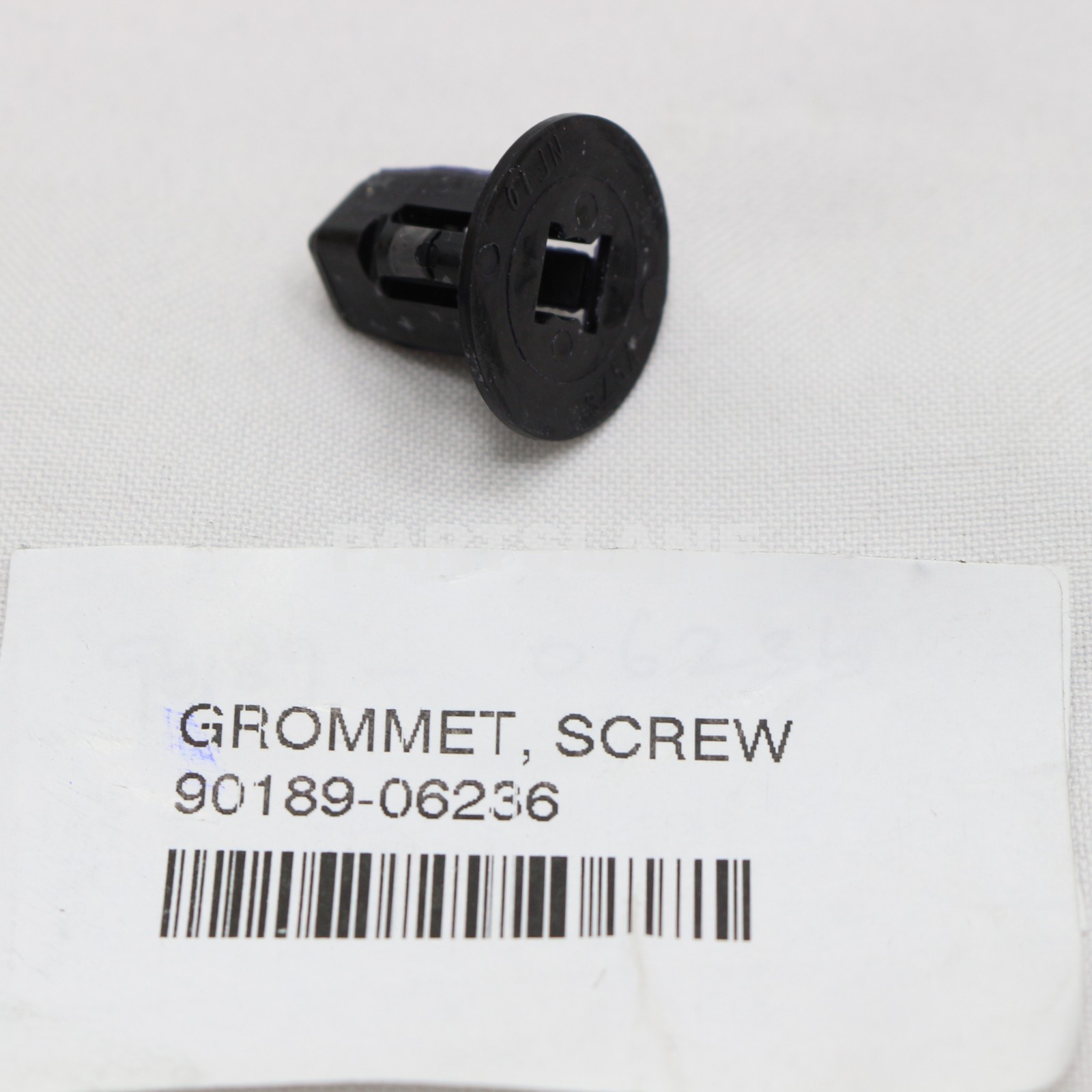 Toyota 9018906236 Genuine OEM Wheelhouse Liner Grommet for sale online ...