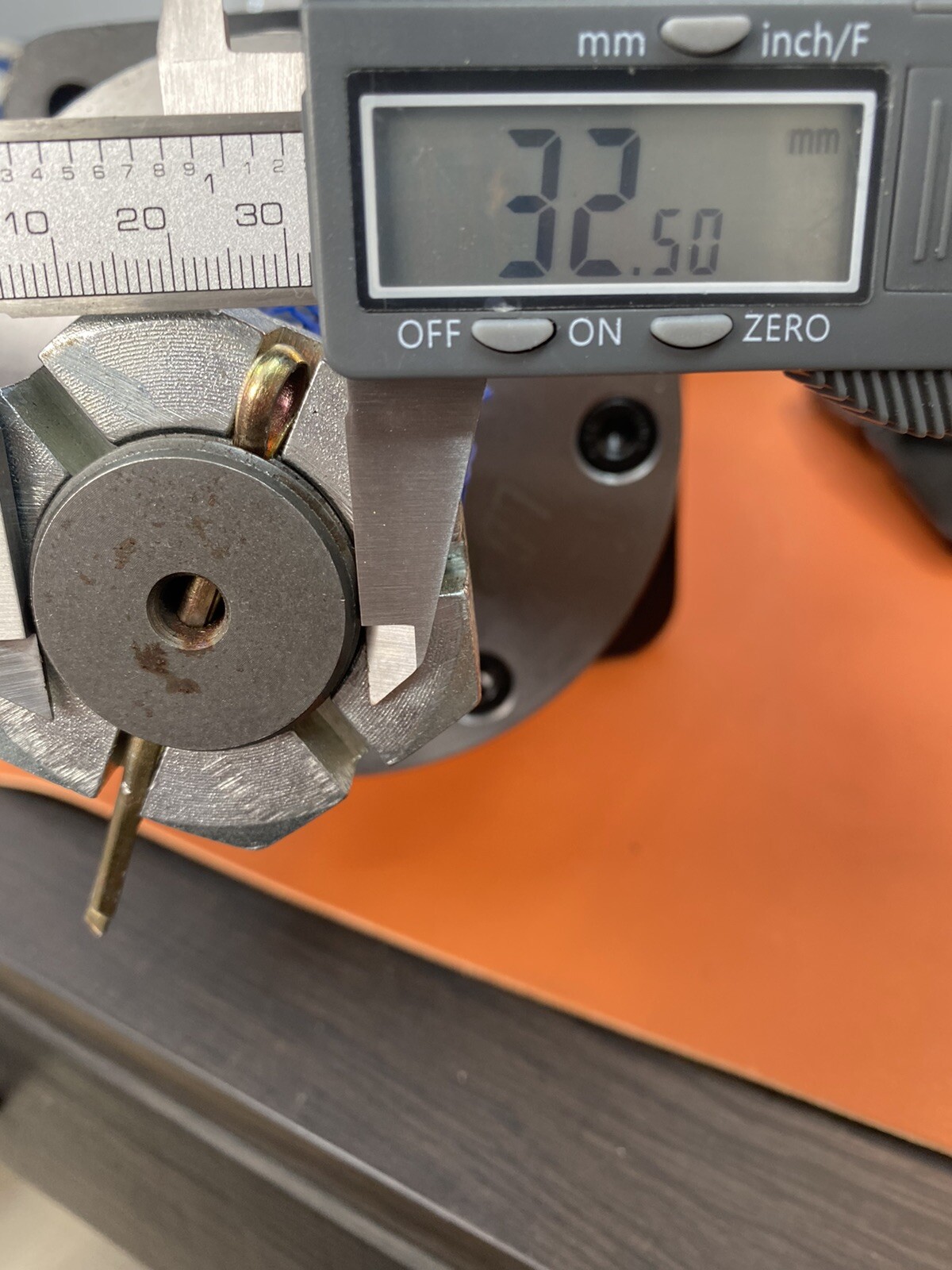 Mini Excavator (agt) Hydraulic Travel Motor Pump.(bm6-310) | eBay