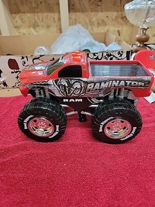 Evie's Treasure Chest | eBay Stores