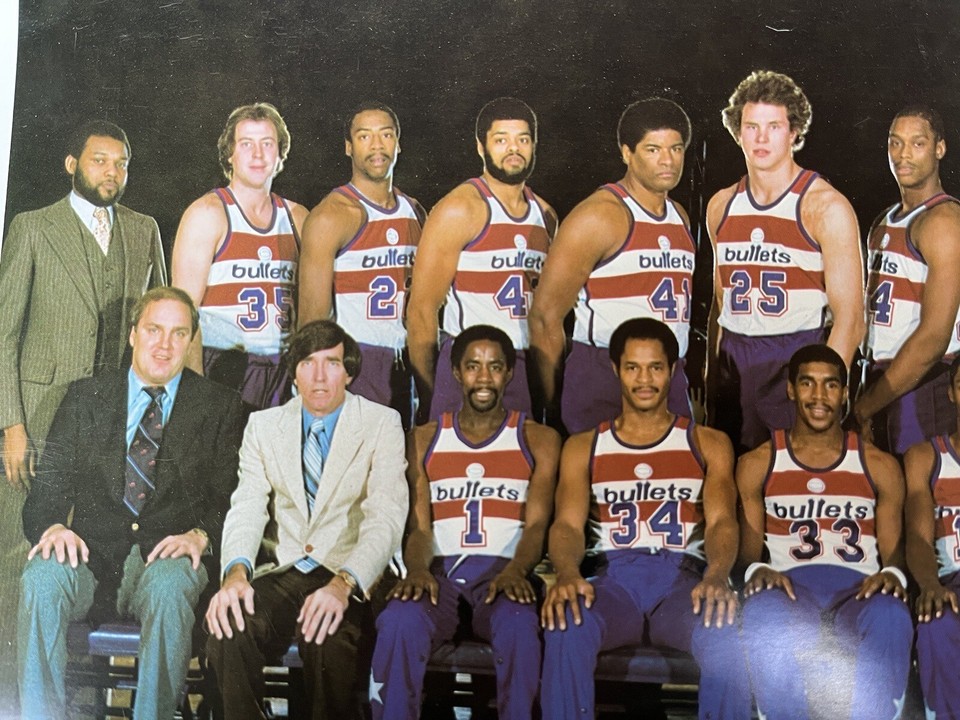 1980 1981 WASHINGTON BULLETS 13X10 TEAM PHOTO UNSELD HAYES CARR ...