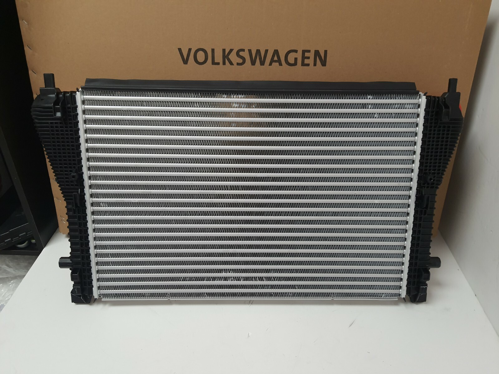 5QM145803D BRAND NEW GENUINE VW INTERCOOLER TIGUAN /ARTEON 2.0L 2018 ...