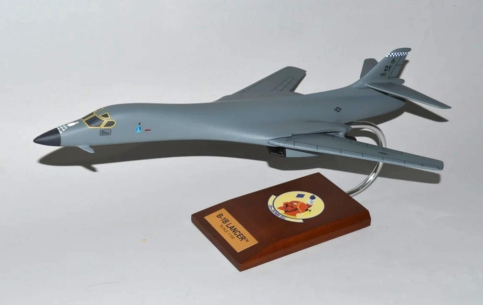 USAF Rockwell B-1B Lancer 28th BS Dyess AFB Wings Desk Model 1/100 SC ...