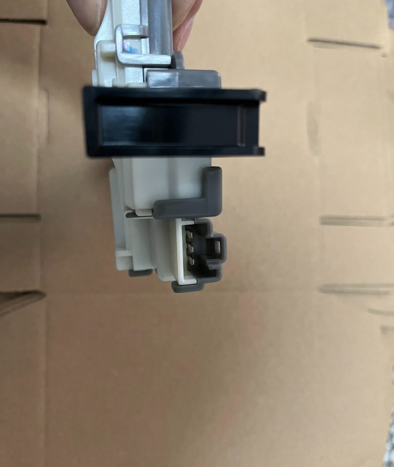 Toyota Genuine Fuel Lid Lock Actuator 77030-0R010 for RAV4 Highlander ...