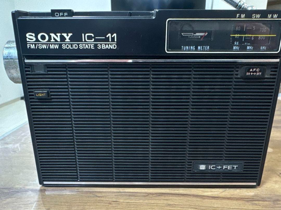 Sony ICF-110B AM FM SW 3-Band Transistor Radio Black Vintage 1970 Japan ...