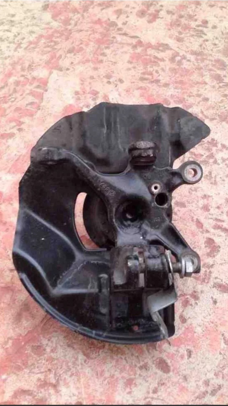 BMW E46 OEM LEFT FRONT DRIVER SIDE SUSPENSION SPINDLE HUB KNUCKLE | eBay