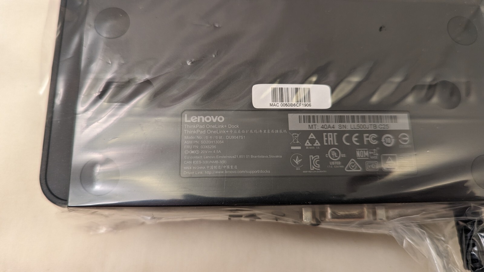 Lenovo ThinkPad Onelink+ Plus Dock 40A40090US Ultra HD Video, 4k Output ...