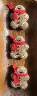 Primitives - Primitive Christmas Ornies