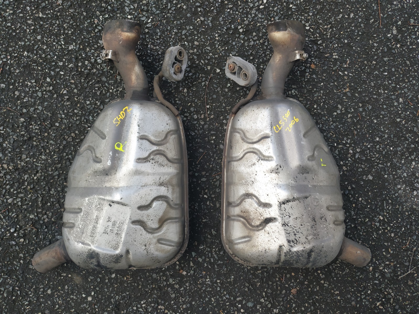 W219 MERCEDES 06-11 CLS EXHAUST LEFT AND RIGHT MUFFLER | eBay