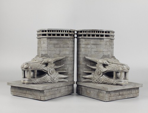 Game Of Thrones Periphery Dragonstone Castle Gate Calligraphy Statue ...