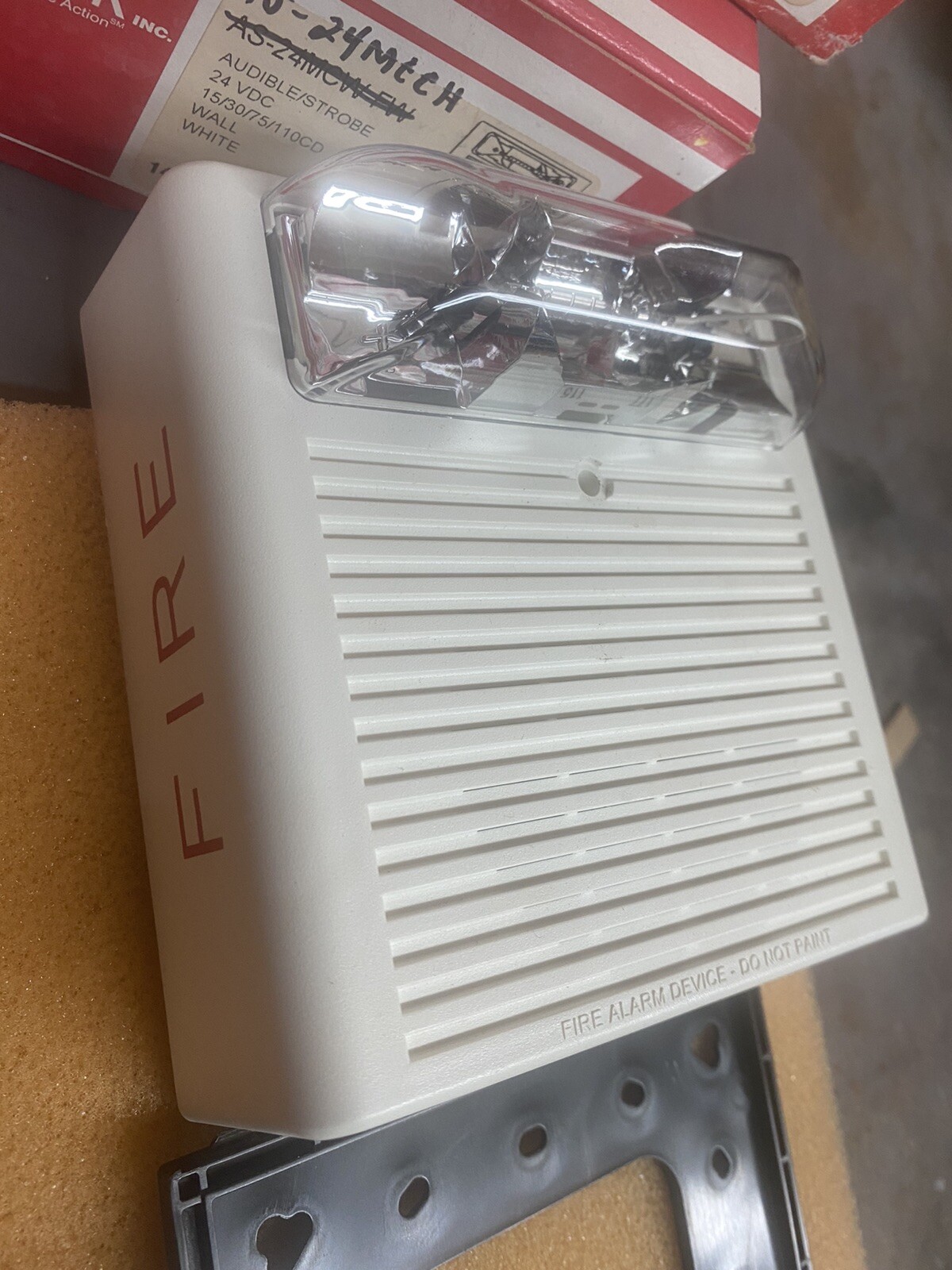 Cooper Wheelock 123466 Multi-high-candela Audible Strobe Appliance for ...