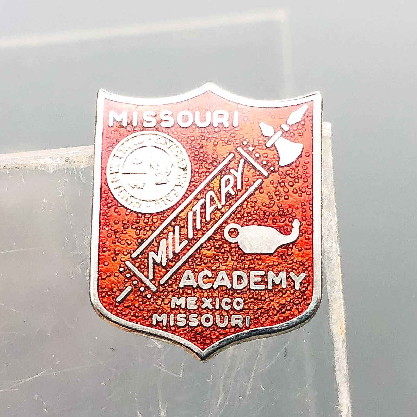 Missouri Military Academy Pin Pinback Mexico Shield V-21 Vanguard ...